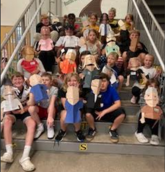 5th Grade Puppet Project Brings Scientists to Life